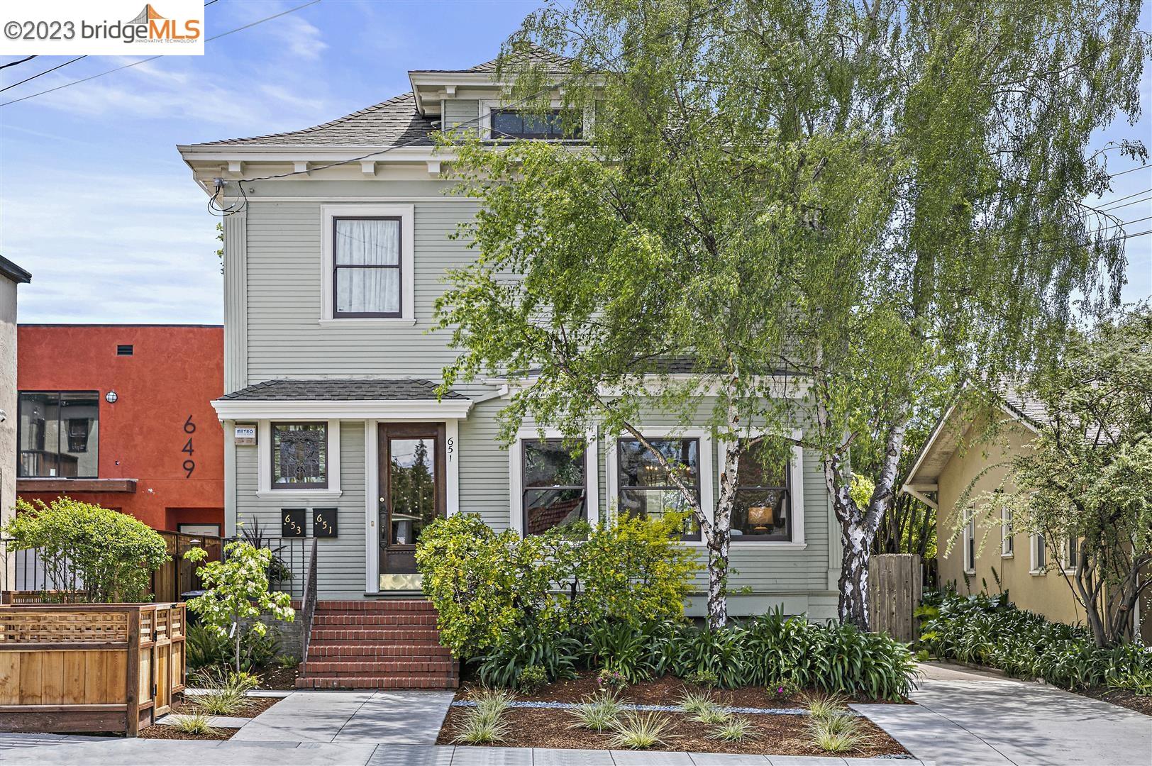 651 Alcatraz Ave, Oakland, CA 94609 - SOLD LISTING | MLS # 41027276