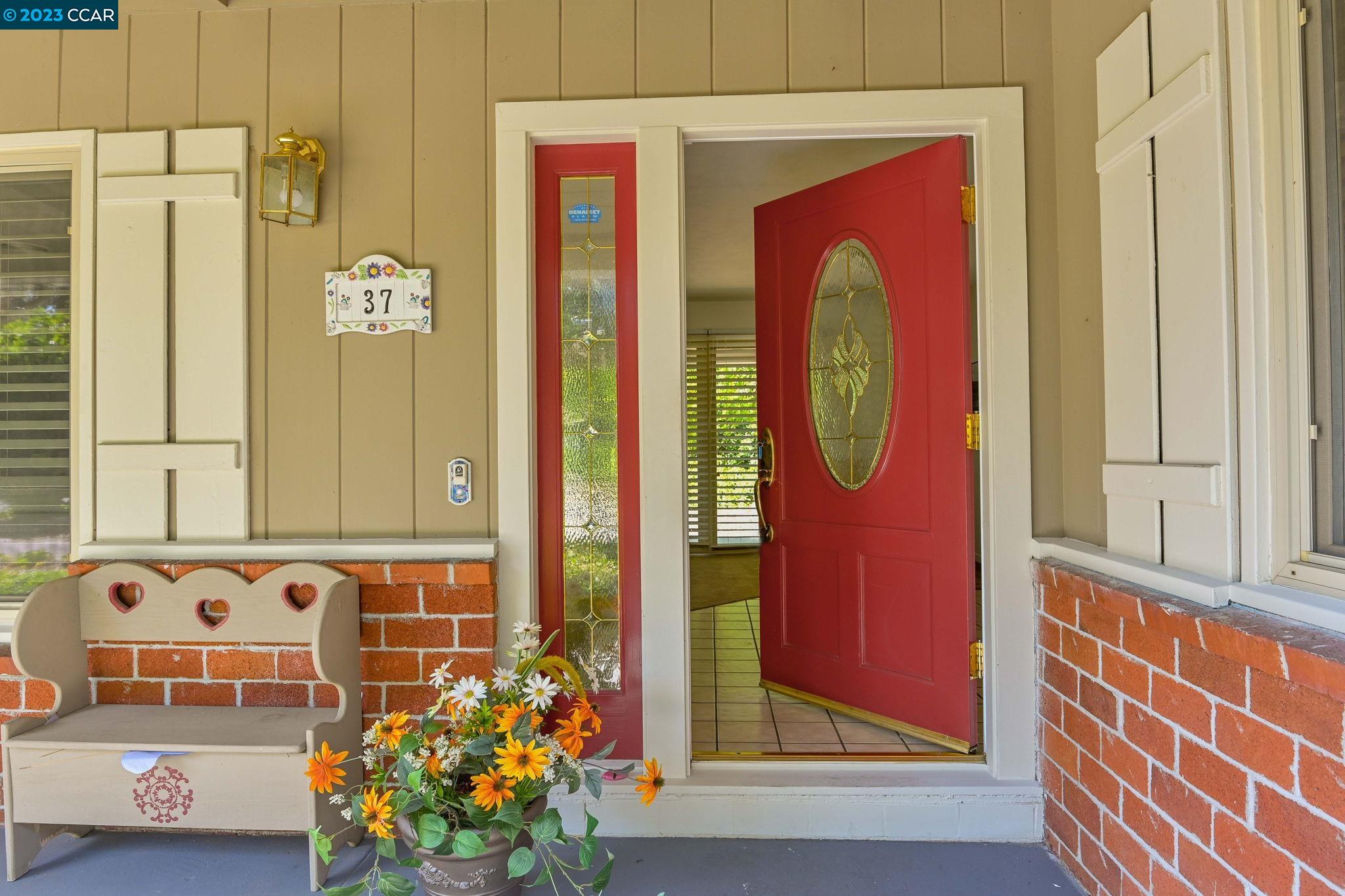 For Sale: 37 Cragmont Ct, Walnut Creek, CA 94598 | 5 Beds / 3 Full ...