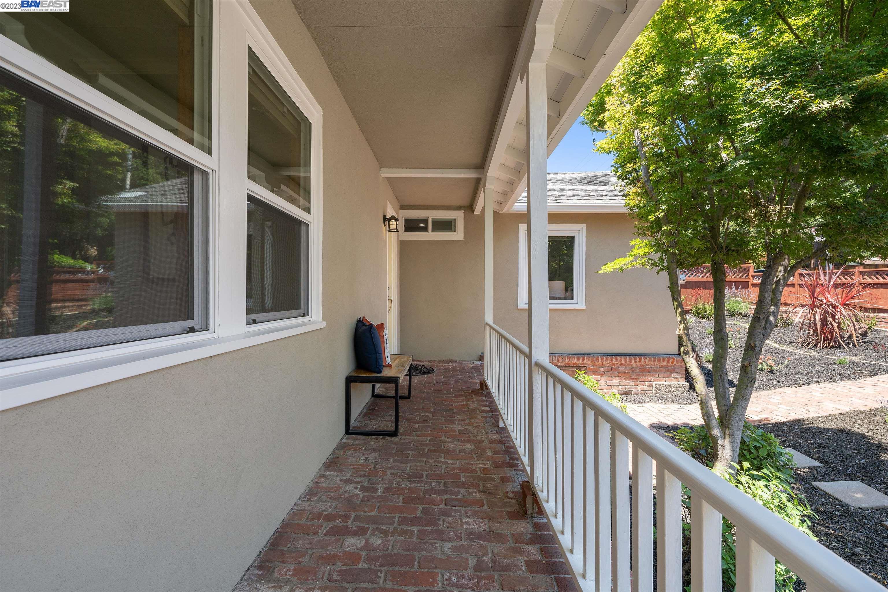 For Sale: 4721 Reinhardt Dr, Oakland, CA 94619 | 2 Beds / 2 Full Baths ...